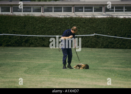 POLICE DOG TRAINING SCHOOL KESTON KENT 1993 Stock Photo - Alamy