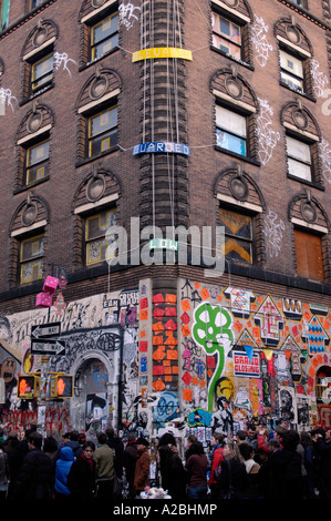 Thousands of art lovers queue up outside of 11 Spring Street in the NYC ...