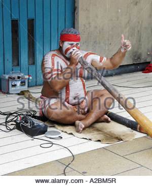 Aboriginal didgeridoo player Stock Photo: 22436794 - Alamy