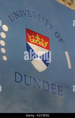University of Dundee Signage Stock Photo - Alamy