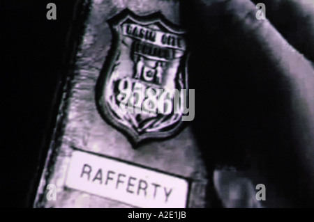 Jackie Boy Benicio Del Toro dirty cop violence police rafferty jack ...