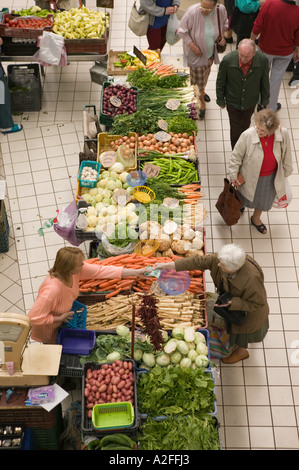 HUNGARY, Budapest: Pest, Lehel Csarnok / Lehel Food Market / Interior ...