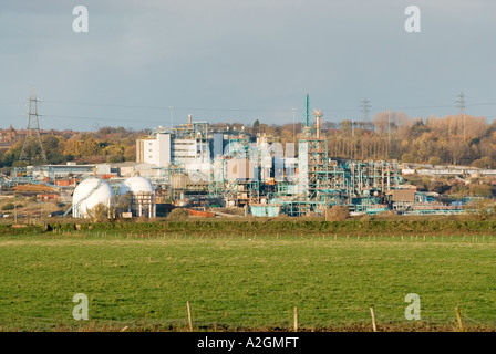 Ineos Chemical Complex on the banks of the River Mersey River Weaver ...