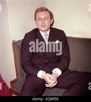 GARY MILLER (1924-1968) UK singer and actor Stock Photo: 43185509 - Alamy