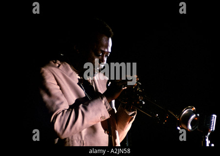 MILES DAVIS US jazz musician at the 1970 Isle of Wight Festival in ...