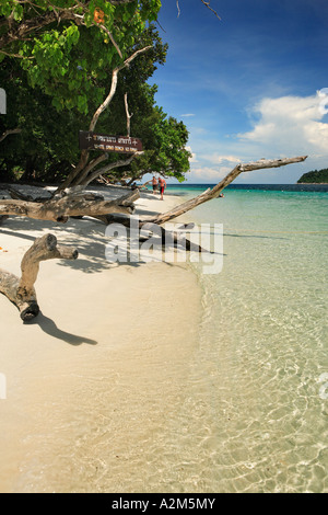 Thailand: Ko Rawi, Ko Tarutao Marine National Park. Ko Rawi is the ...