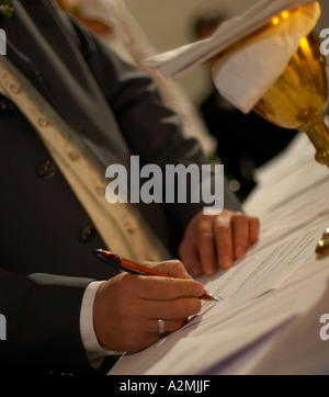 groom's signature at wedding ceremony Stock Photo - Alamy