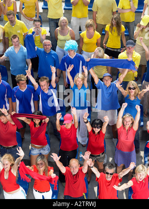 crowd cheering in stadium Stock Photo - Alamy