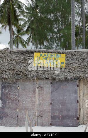 Computer store in Zanzibar Stock Photo - Alamy