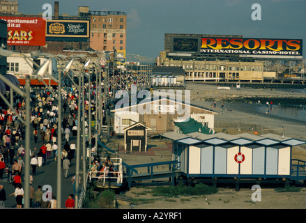 atlantic city view of beach 1984 Stock Photo - Alamy