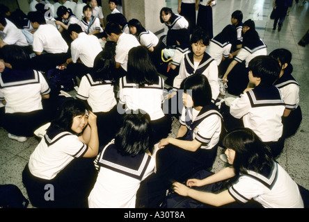 Japanese school children Stock Photo - Alamy