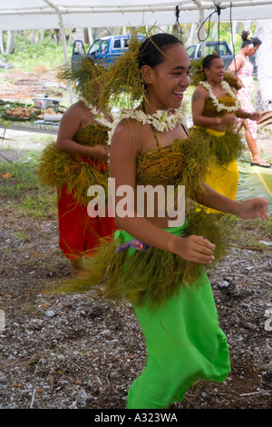 Polynesian dancers Fakarava Tuamotu Islands French Polynesia Stock ...