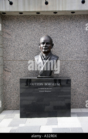 Bust of sculptor Gutzon Borglum, Mount Rushmore National Memorial ...