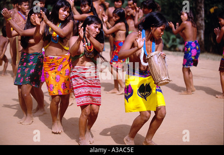 Embera Dancers Native Indigenous People of Darien Panama Stock Photo - Alamy
