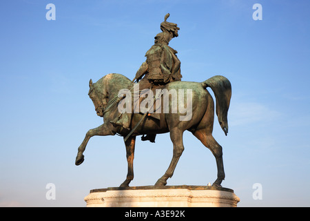 Rider's statue of Viktor Emmanuel II, Rome, Italy Stock Photo - Alamy