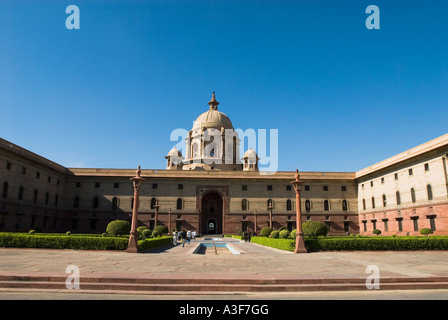 Facade of a government building, Rashtrapati Bhavan, New Delhi, India ...