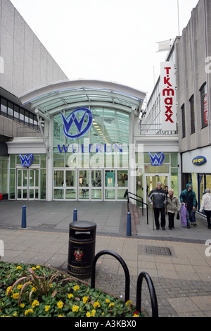 Wolverhampton shopping centre West Midlands UK Stock Photo - Alamy