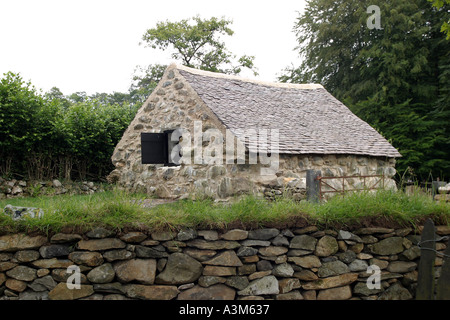 Cae Adda Byre Cow Byre from Waunfawr near Llainfadyn Rhostryfan in ...