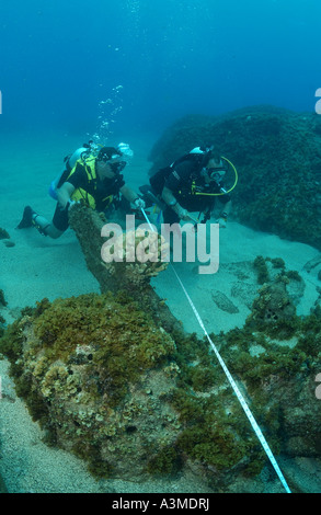 diver on wreck of Cornwallis Stock Photo - Alamy
