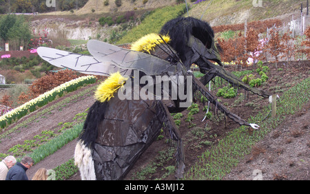 Bee Sculpture, Eden project, Cornwall, England Stock Photo - Alamy