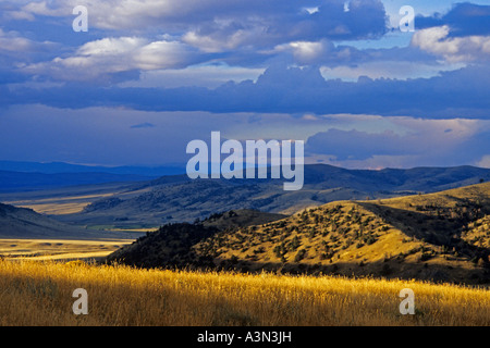 Sunset over western Montana countryside Stock Photo - Alamy