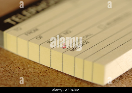 telephone message call please Stock Photo - Alamy