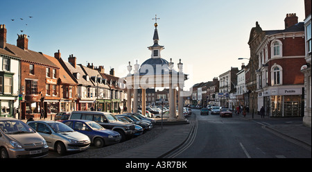 The Market Cross in Beverley, East Yorkshire, lit by Christmas lights ...