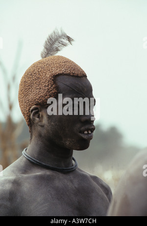mandari tribesman sudan Stock Photo - Alamy