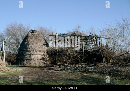 Ohlone Indian village replica and shell mound site Coyote Hills ...