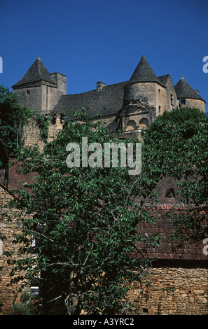 France, Dordogne Salignac-Eyvigues, the château, the old village at ...