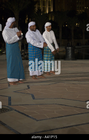 Traditional arab dance and music in Dubai Stock Photo - Alamy