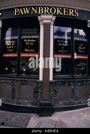 A LONDON PAWNBROKER Stock Photo - Alamy