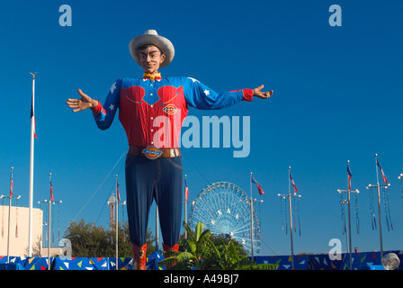 Texas State Fair, Dallas, TX, USA - shooting gallery with prizes Stock ...