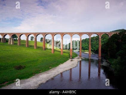 The Leaderfoot Viaduct rail bridge and the Drygrange Bridge span the ...