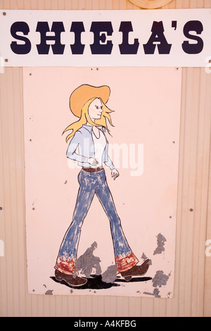 Australian Toilet Sign In The Outback Stock Photo - Alamy