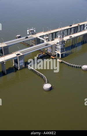 Drawbridge on the causeway across Lake Pontchartrain near New Orleans ...