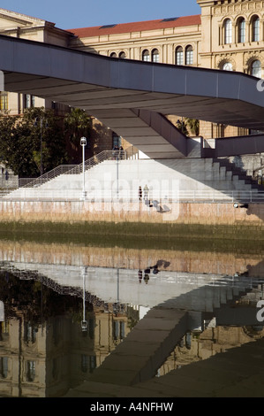 Puente Pedro Arrupe bridge and Deusto University reflected in River ...