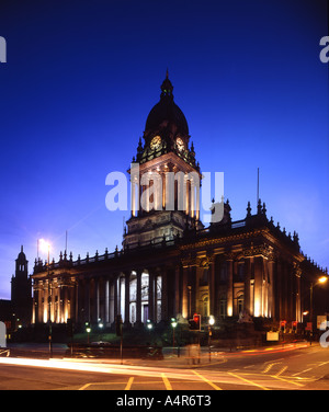 Silhouette of Leeds Town Hall clock tower, K2 apartments and the ...