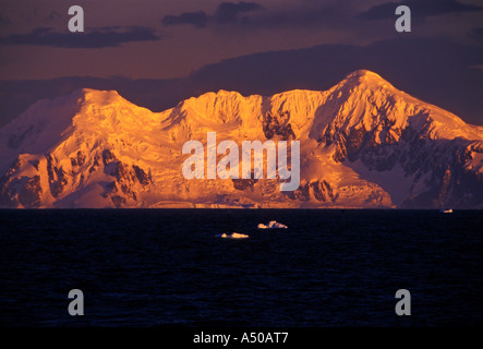 Antarctica, Antarctic peninsula, Trinity Island, Mikkelsen Harbour ...