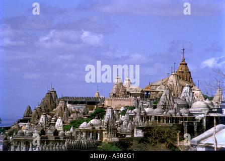 PALITANA JAIN TEMPLE COMPLEX VIEW OF JAIN TEMPLES ON SHATRUNJAY ...