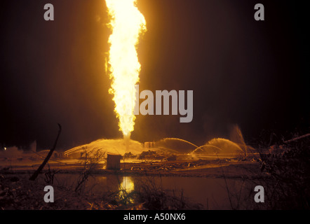 ONGC Oil Rig Stock Photo - Alamy