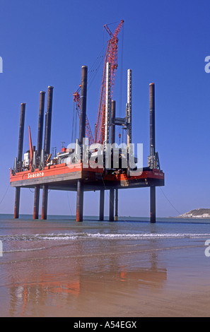 Oil Rig Self Jacking Up in Dock being Built Factory Stock Photo - Alamy