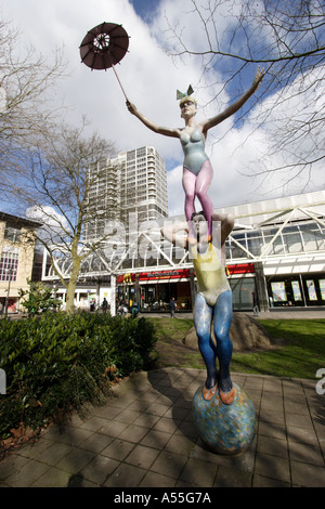 Statues of acrobats in Swindon town centre Brunel shopping centre in ...