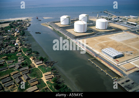 bonny oil terminal niger delta nigeria west africa Stock Photo - Alamy