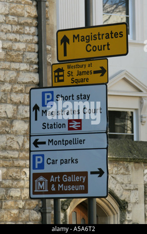 Cheltenham Spa railway station sign Stock Photo - Alamy