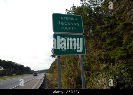 Entering central time zone sign in United States Stock Photo - Alamy