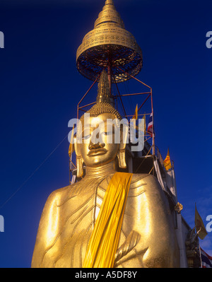 The Standing Buddha Wat Indraviharn Bangkok Thailand Stock Photo - Alamy