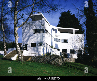 High and Over, also known as the Airplane / 'roplane House Amersham ...