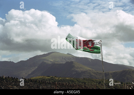 welsh flag and mount snowdon Stock Photo - Alamy