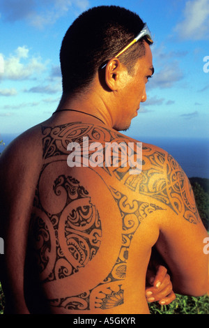 Polynesian with traditional tattoo, French Polynesia Stock Photo - Alamy